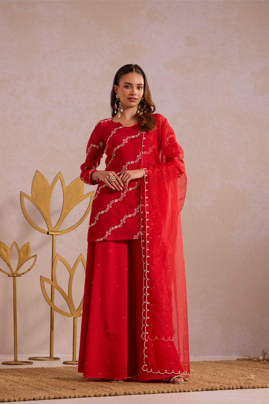 Indian 80s Fashion: Bold Glamour of Bollywood’s Golden Era – Agapi